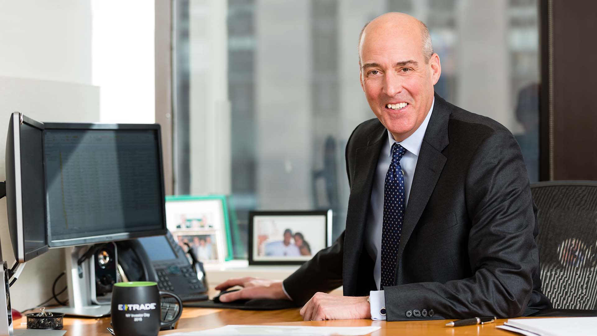 ETrade-CEO-Environmental-Portrait – Headshots NYC
