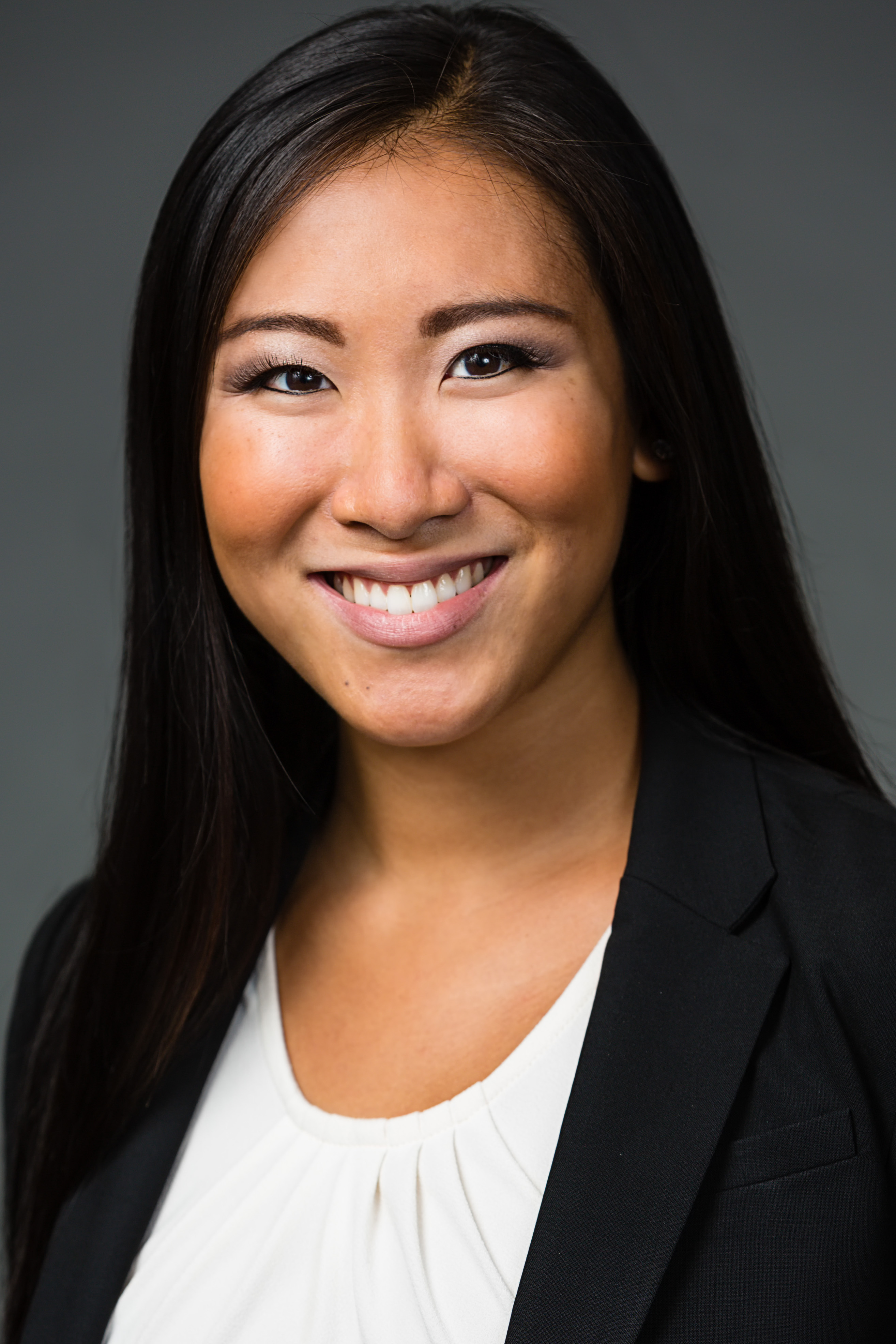 Eileen. Attorney. – Headshots NYC